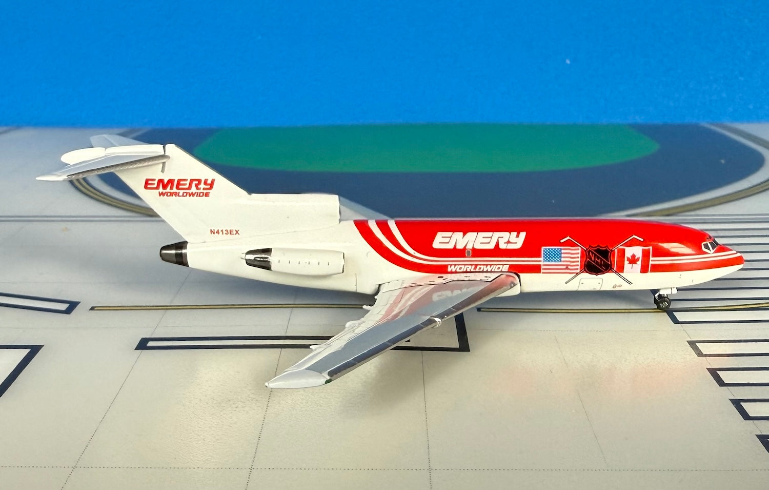 Emery Worldwide Boeing 727-51C N413EX Nat'l Hockey Team 1:400 scaledie ...
